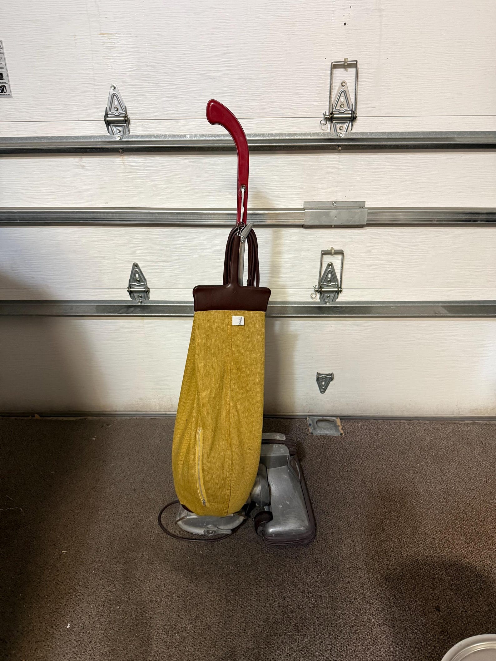 KIRBY CLASSIC 1960 / 70s VINTAGE Vacuum Cleaner With Original Boxed ...