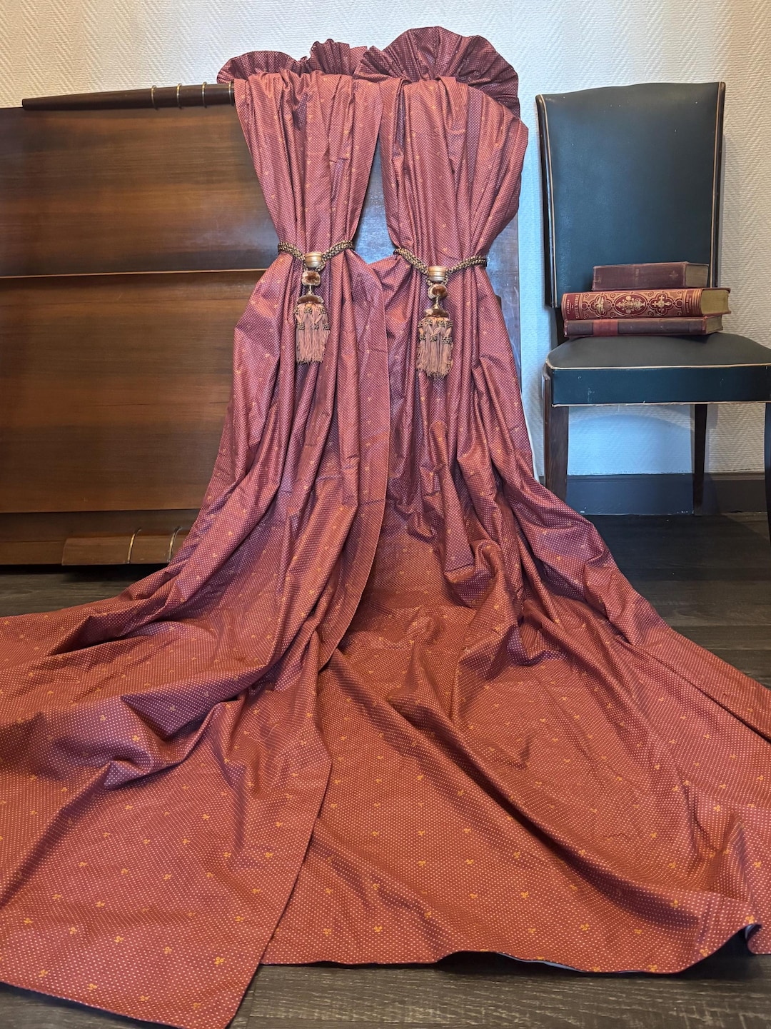 Vintage Burgundy Drapes: Cream Lined, Golden Motif - Etsy