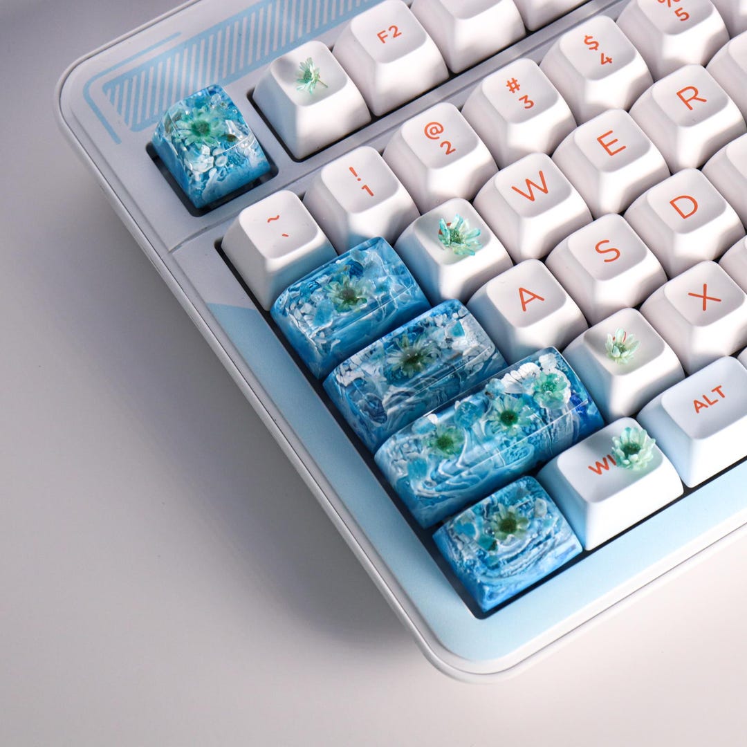 Resin Artisan Keycap Set With Blue Apatite & Natural Flowers – Custom ...