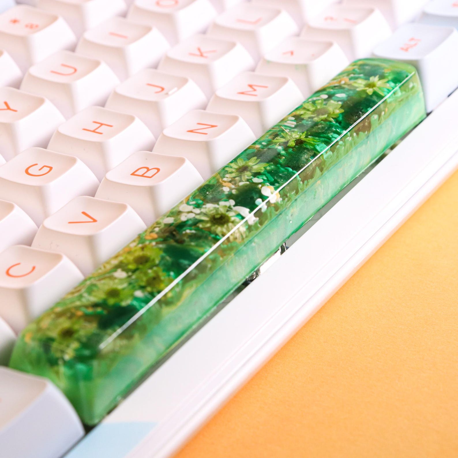 Handmade Artisan Spacebar Keycap – Green Agate Gemstone & Real Flowers ...