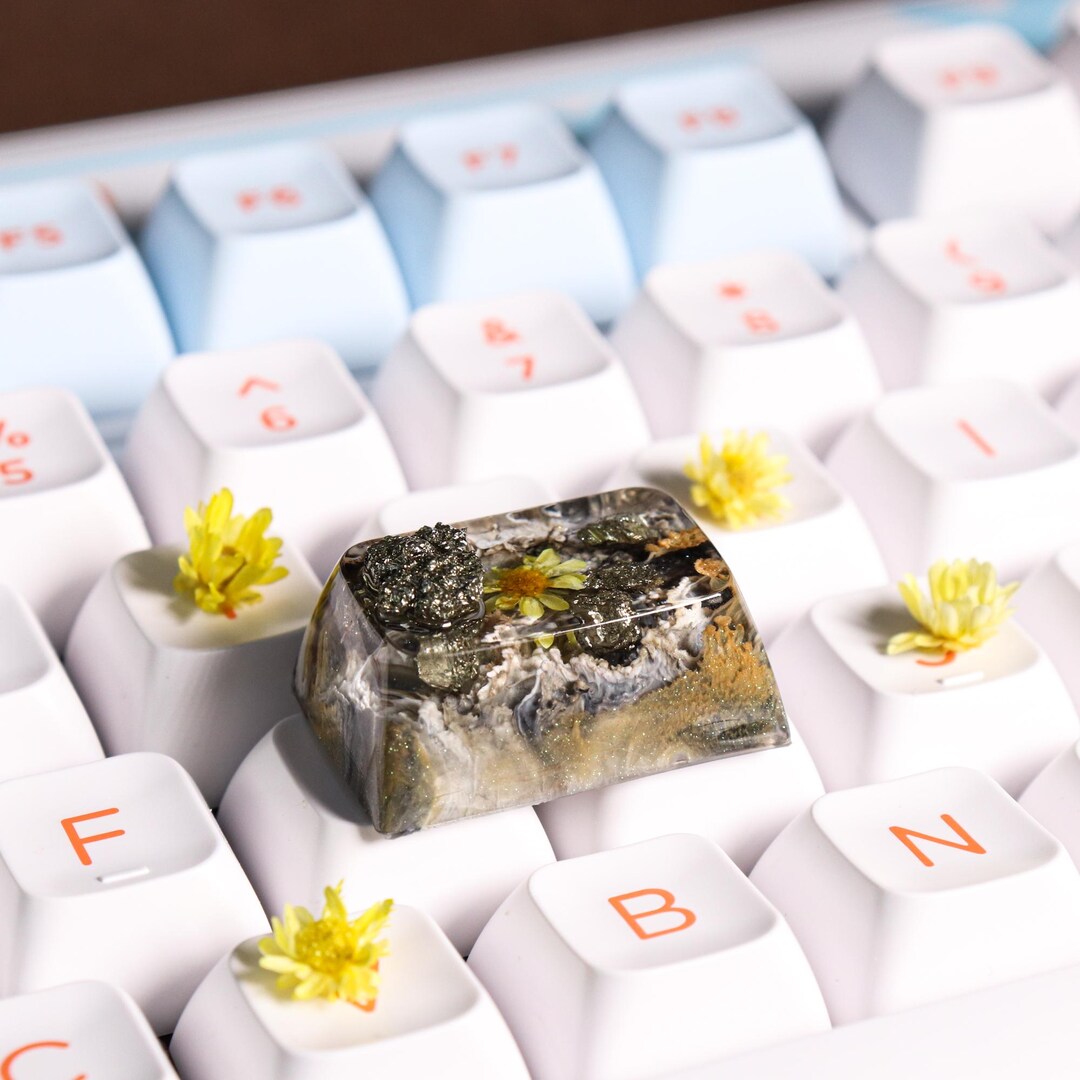 Artisan Resin TAB Keycap With Natural Flowers & Pyrite Gemstone –SA ...