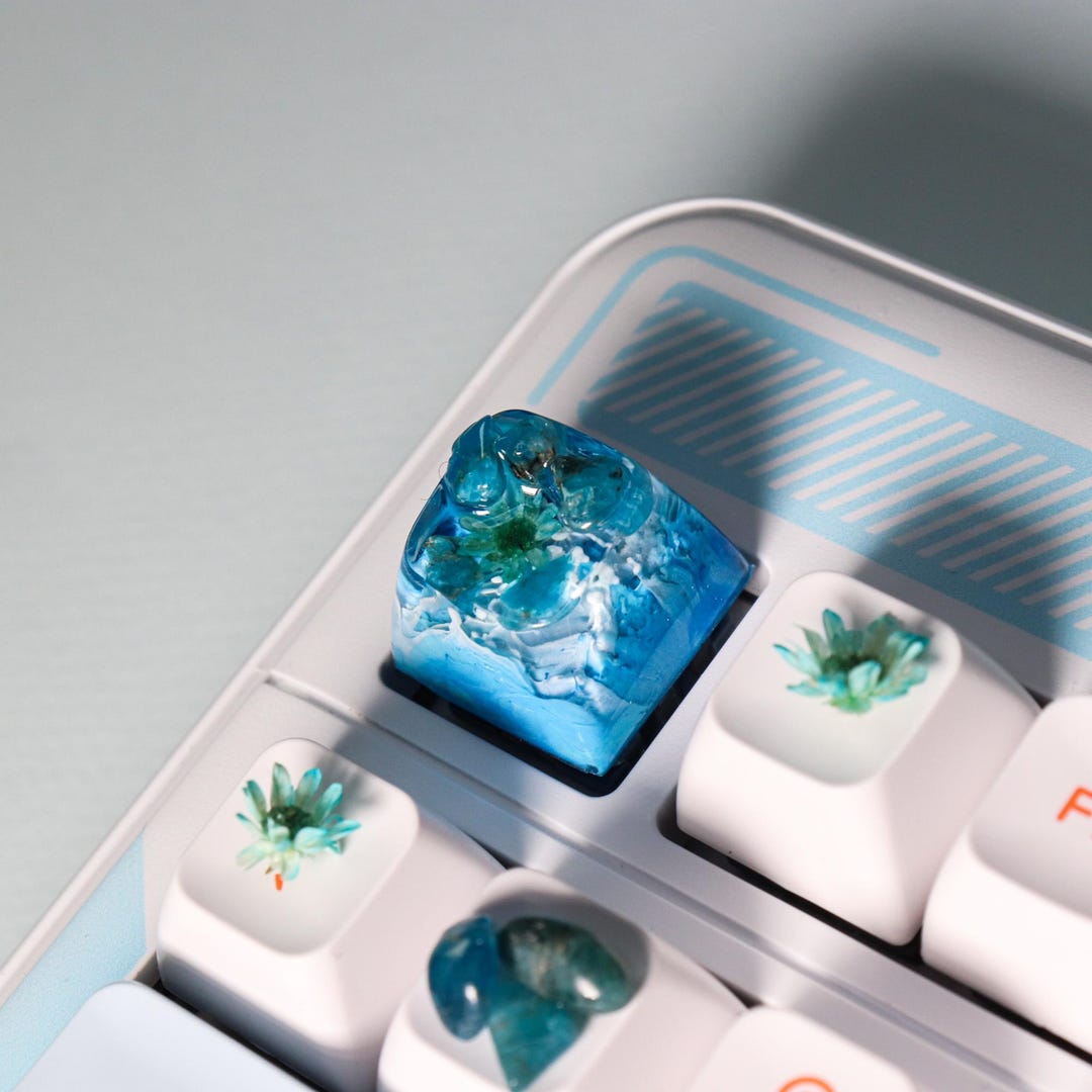 Artisan Resin Keycap, Keycap With Crystals and Plants, Handmade Nature ...