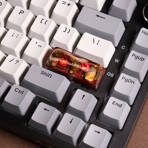 Custom Artisan Enter Keycaps With Tiger Eye & Real Flowers | Resin ...