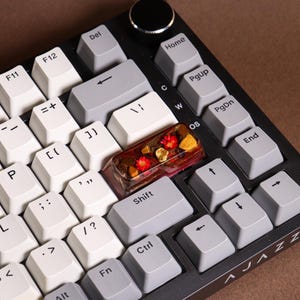 Custom Artisan Enter Keycaps With Tiger Eye & Real Flowers | Resin ...