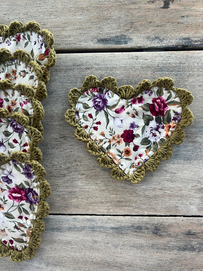 Adorable Cottagecore Handmade Heart Shaped Printed Crochet Edge ...