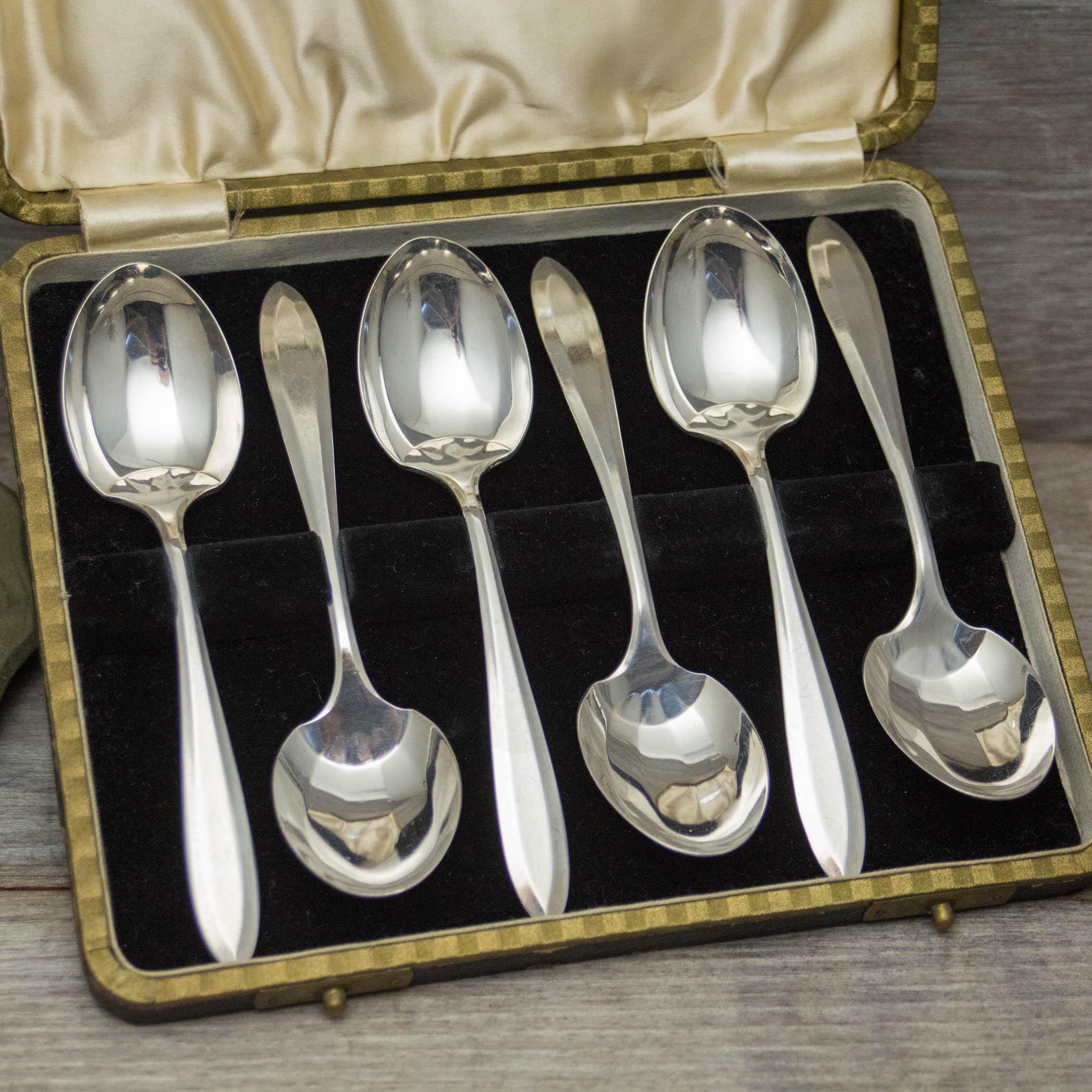 Vintage Set of Six Dessert Spoons, British Oneida Community Plate in ...