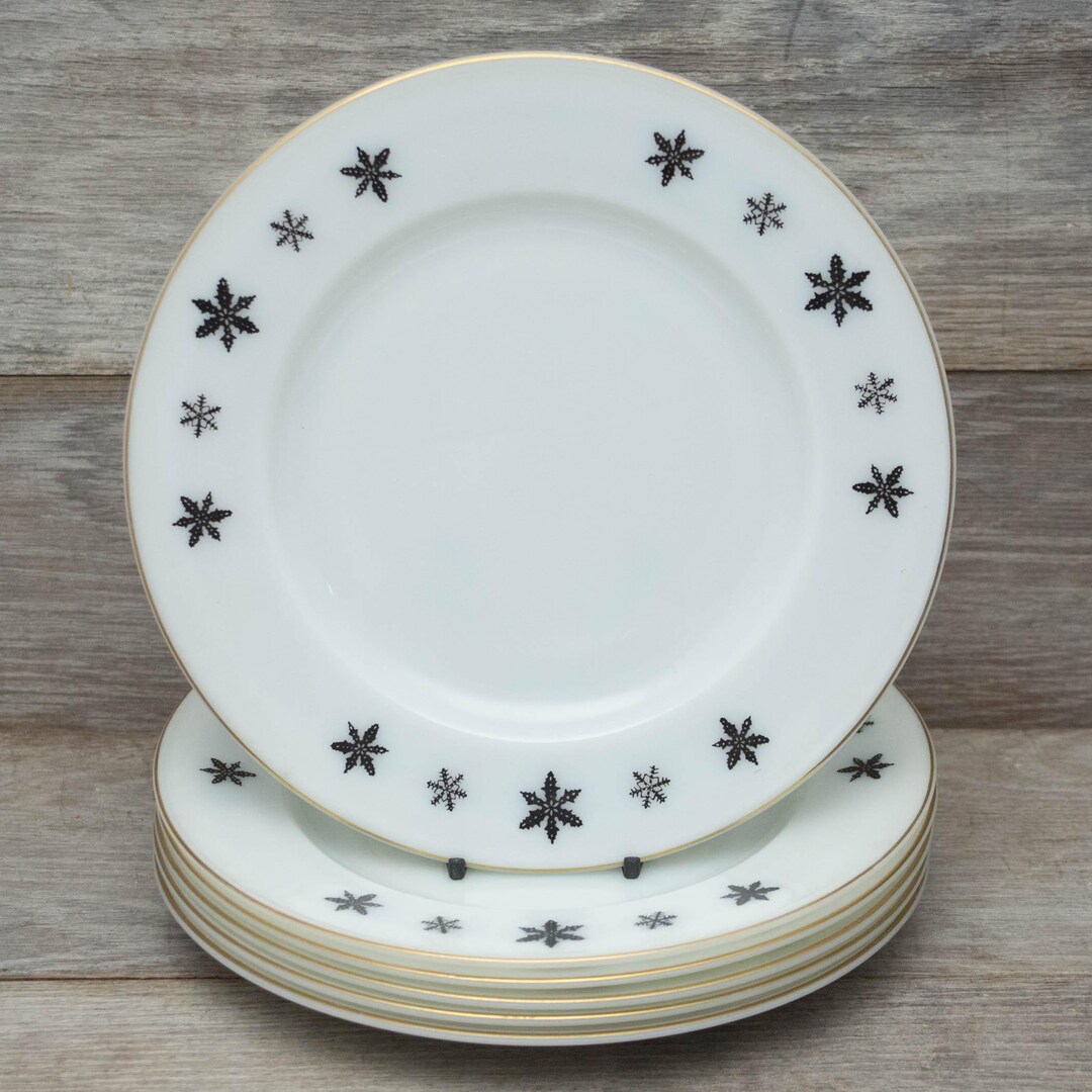 Vintage JAJ Pyrex Plates, Set of Six, Pyrex Black Snowflake Gaiety ...