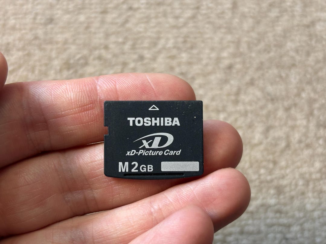Vintage, Toshiba XD Card, 2 Gb XD Picture Card Type Xd-picture Card ...