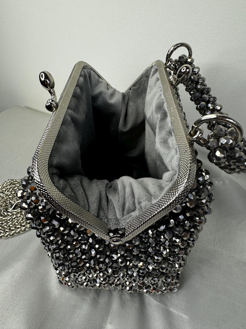 Beaded Crystal Purse Tutorial – DIY Beaded Bag PDF Pattern & Video ...