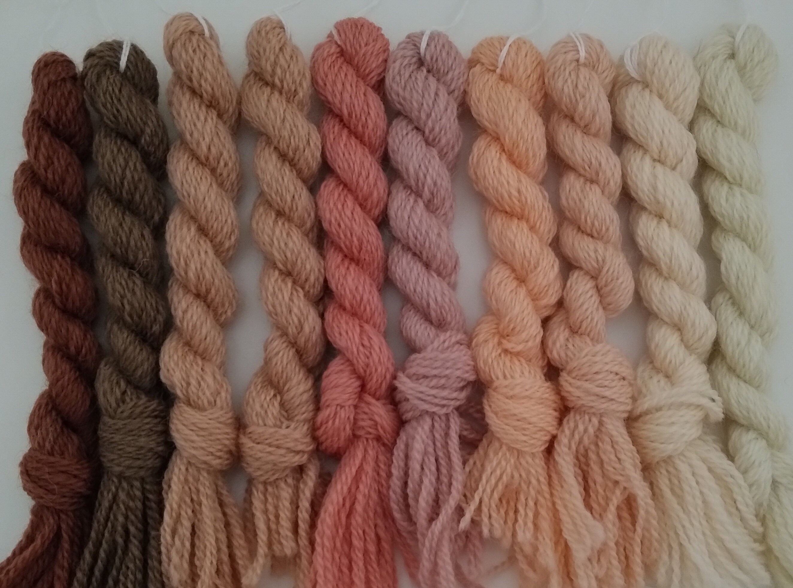 NEW - 80 Yards Paternayan Wool Needlepoint Yarn - 10 Skeins - Lot #47 ...