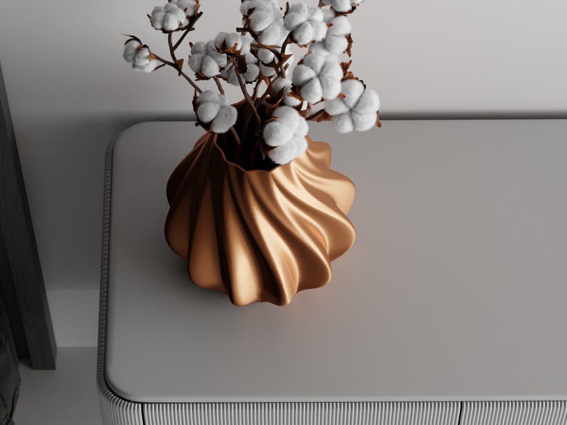 Smooth Ribs Curved Low Vase – Modern Elegance for Your Home | Multiple ...