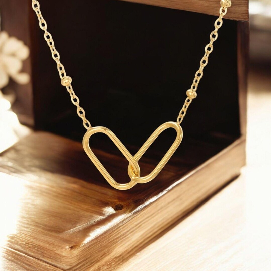 Linked Pendant Necklace by Caitlyn Minimalist • Infinity Heart Necklace ...
