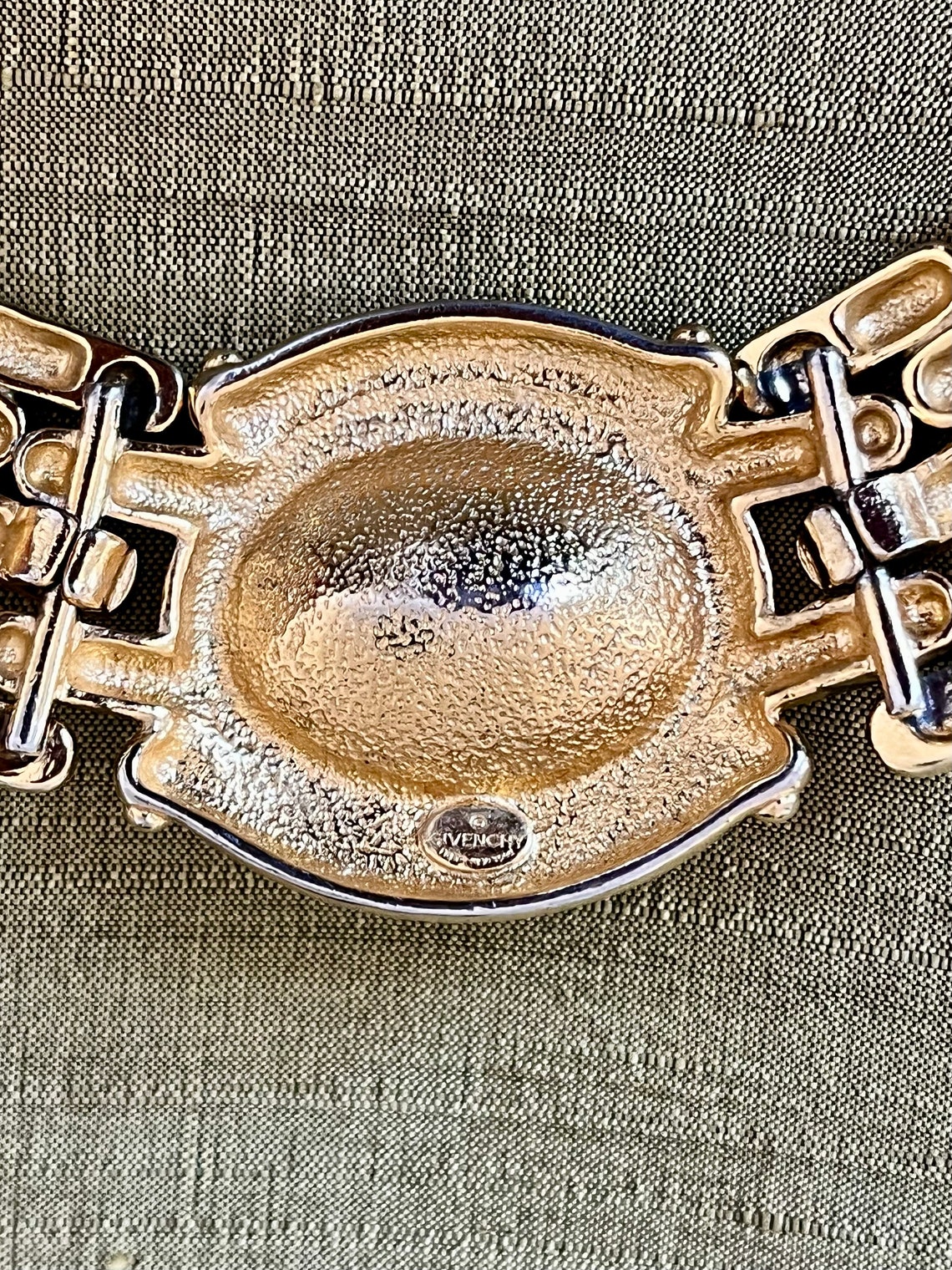 GIVENCHY Iconic Vintage Choker Necklace, Goldtoned Signature GG Clasp ...