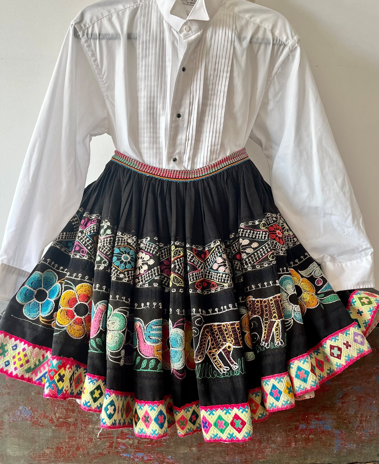 Vintage Peruvian Embroidered Festival Wool Skirt Above the Knee Length ...