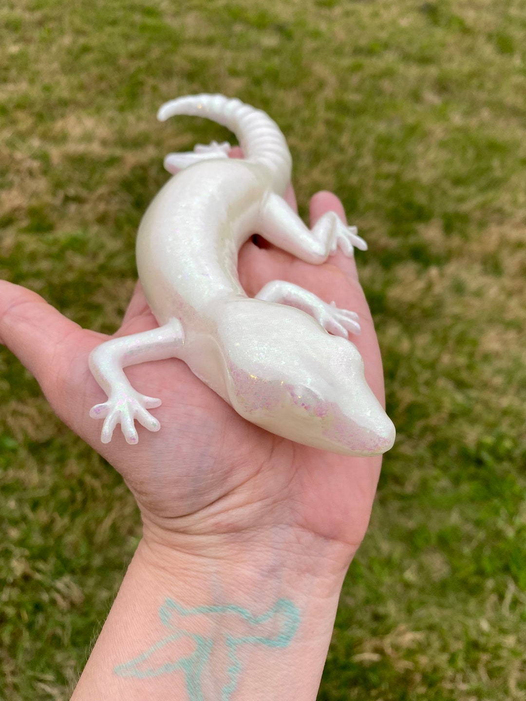 White Iridescent Resin Lizard/collectible Gecko Figurine /reptile Lover ...