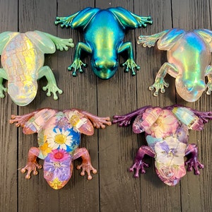 Clear Iridescent Resin Frog Figurine/cottagecore Toad Statue/frog Lover ...