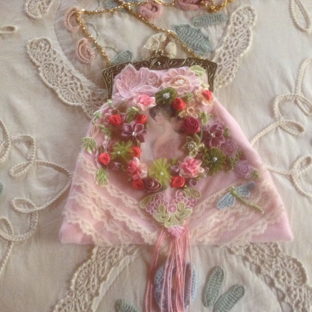 Pink Victorian Decorated Purse With Image of Victorian Lady and Flowers ...