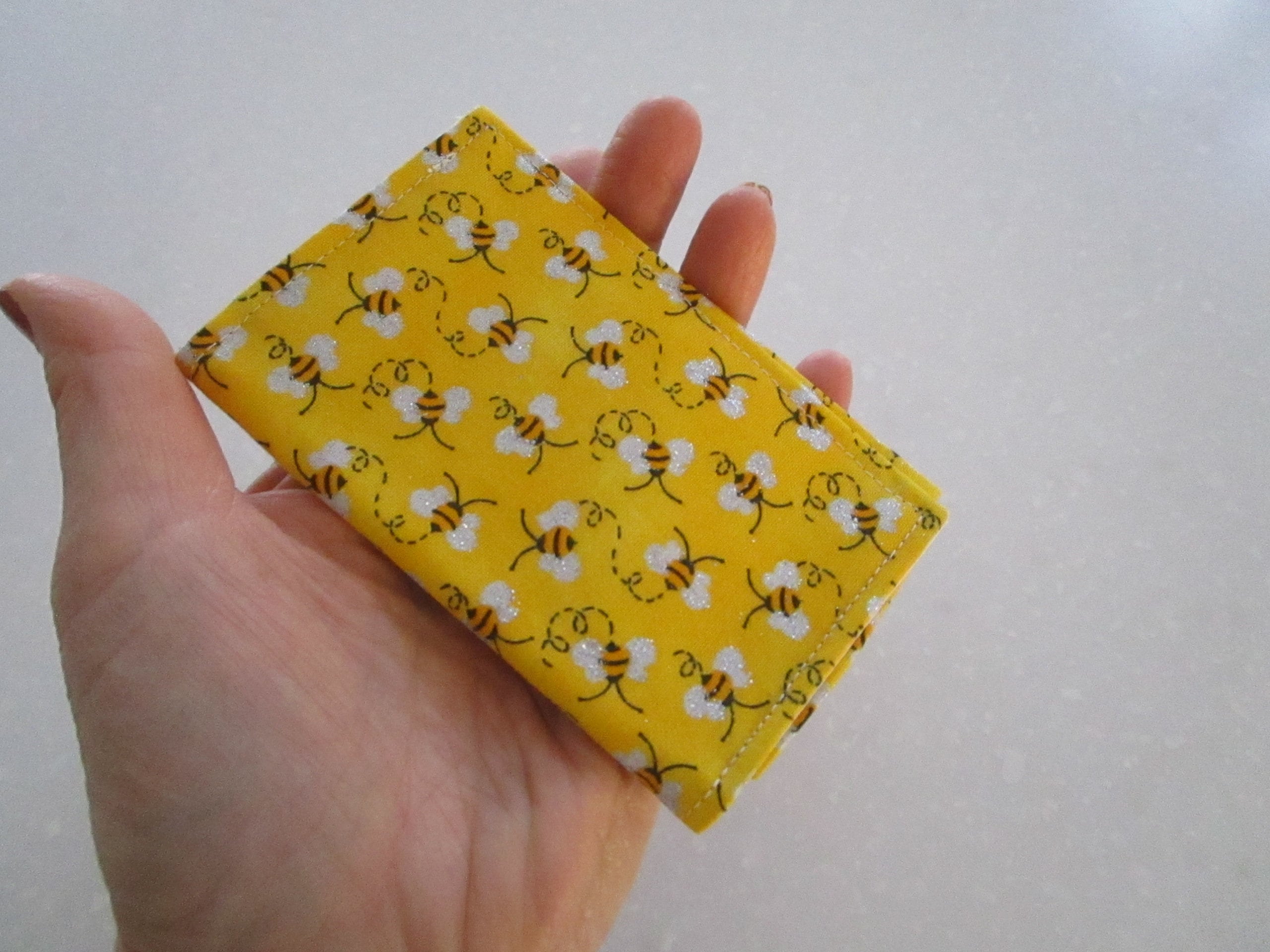 Bumble Bees Womens Wallet, Business Card Holder, Badge ID Gift for Kids ...