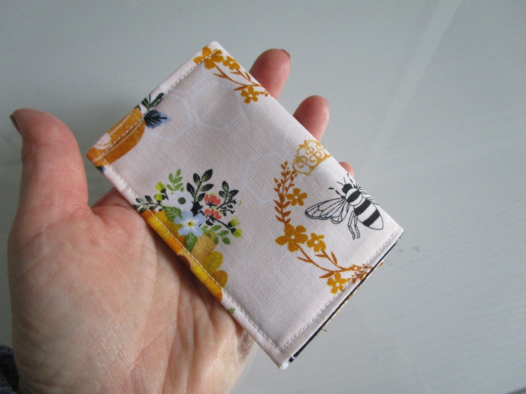 Bumble Bees Womens Wallet, Business Card Holder, Badge ID Gift for Kids ...