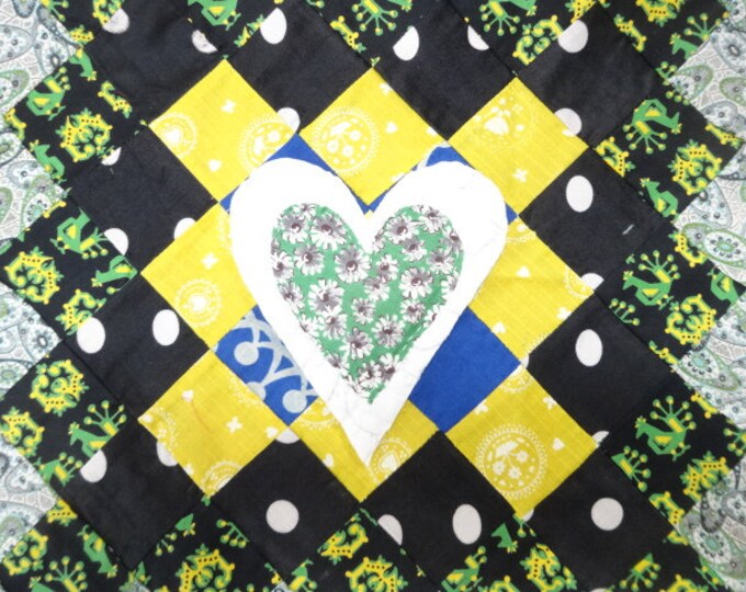 Vintage Kitsch Postage Stamp Patchwork Quilt Top Fabric Square Project ...