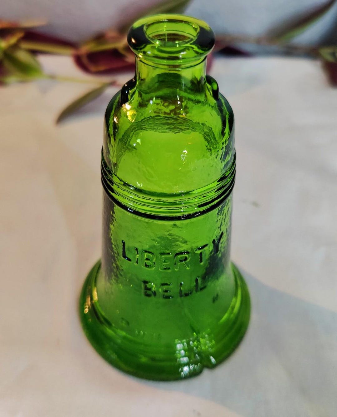 5" Tall Vintage Emerald Green Liberty Bell Bottle NO CORK Vase - Etsy