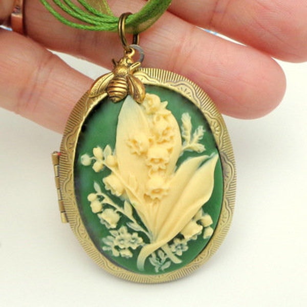 Resin Locket - Etsy