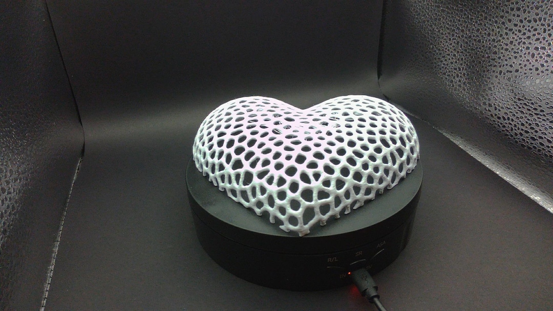 3D Printed Voronoi Heart in White Sustainable PLA - Etsy