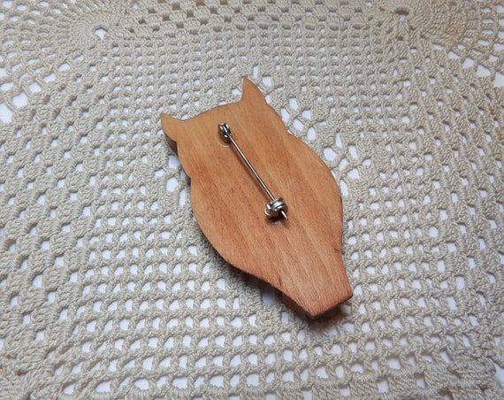 Vintage Carved Wood OWL Pin Novelty Bird Brooch - Gem