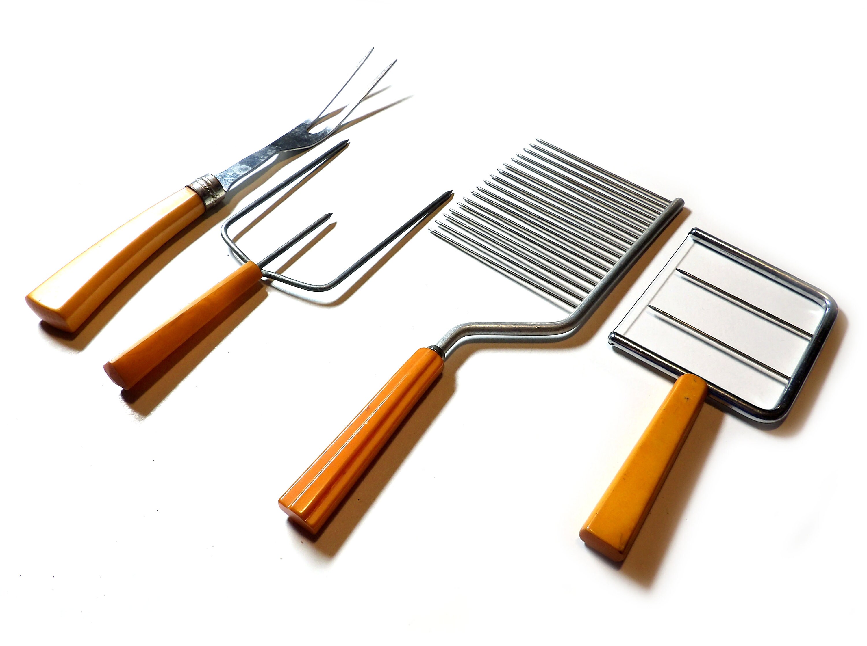 Vintage 40s Bakelite Kitchen Utensils, Butterscotch Meat Carving Set ...