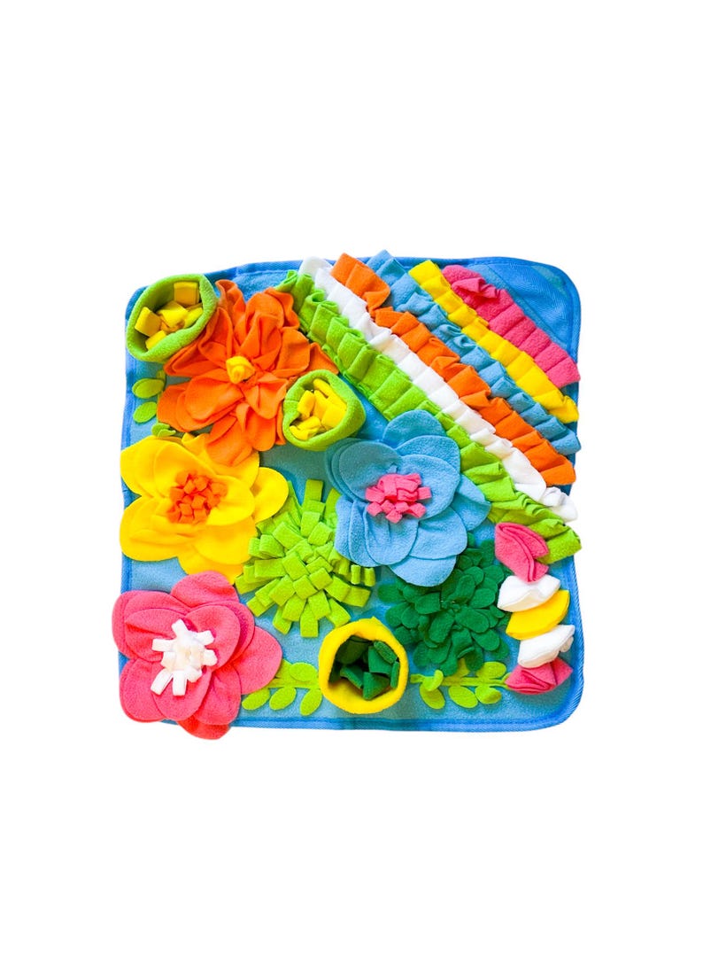 Colourful Flower Snuffle Mat for Dogs - Interactive Slow Feeder ...