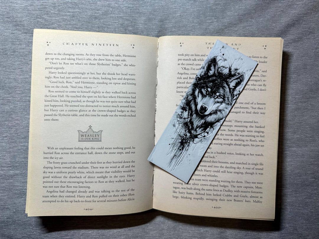Wolf Hueforge Bookmark, Animal Bookmark, Wolf, Bookmark - Etsy