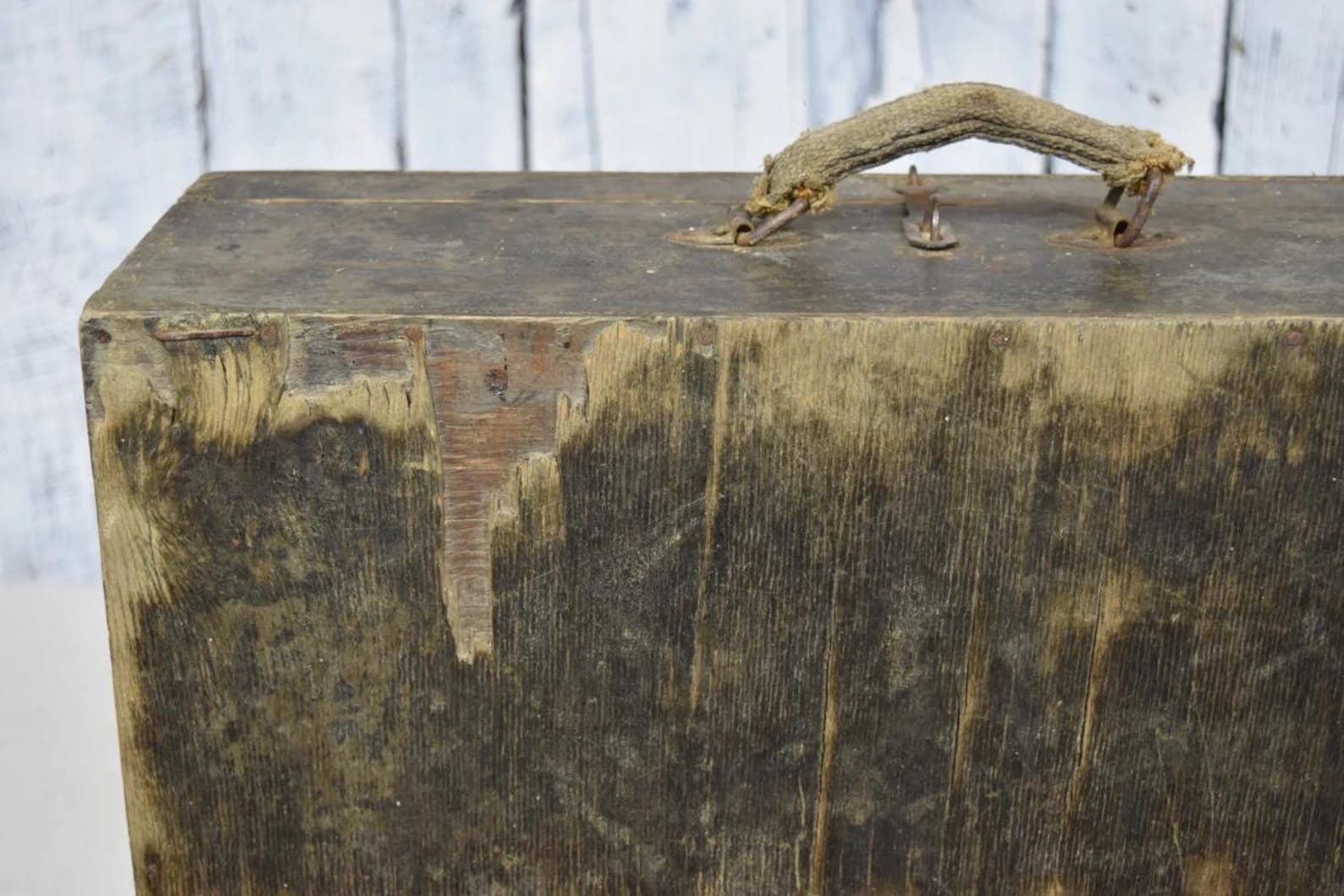 Antique Vintage Suitcase / Retro Travel Trunk / Old Luggage Storage Box ...