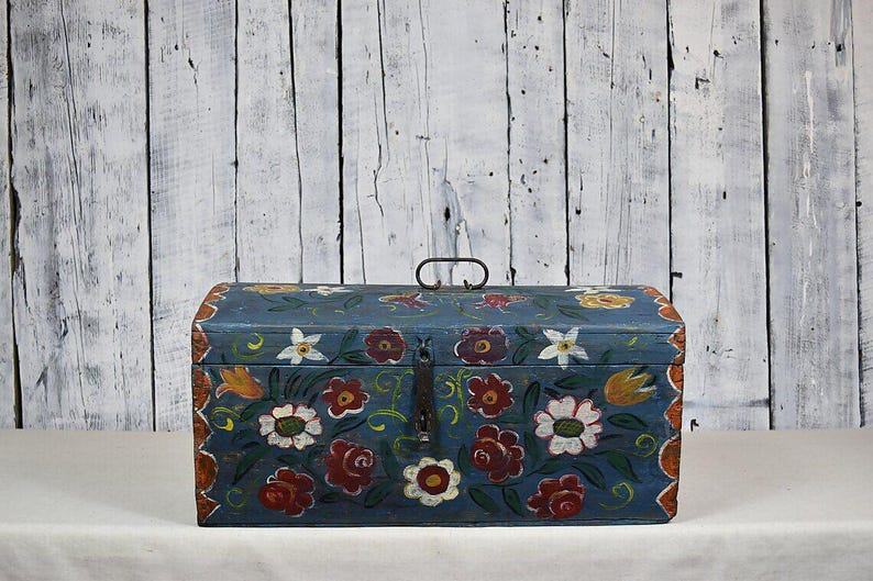 Vintage Wooden Chest / Antique Storage Box / Rustic Treasure Chest ...