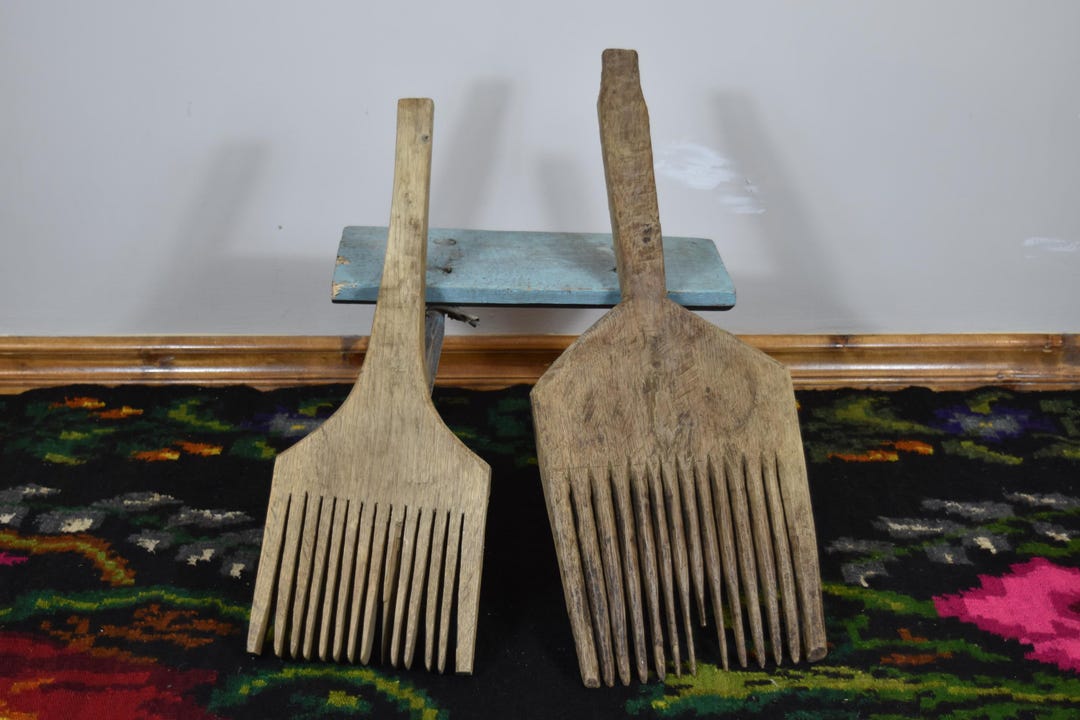 Antique Wool Comb / Primitive Wooden Fiber Tool / Vintage Sheep ...
