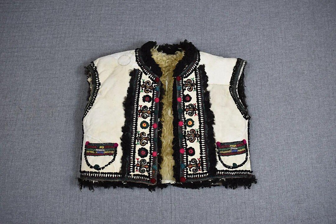 Vintage Sheepskin Fur Vest / Boho Shearling Vest / Rustic Winter ...