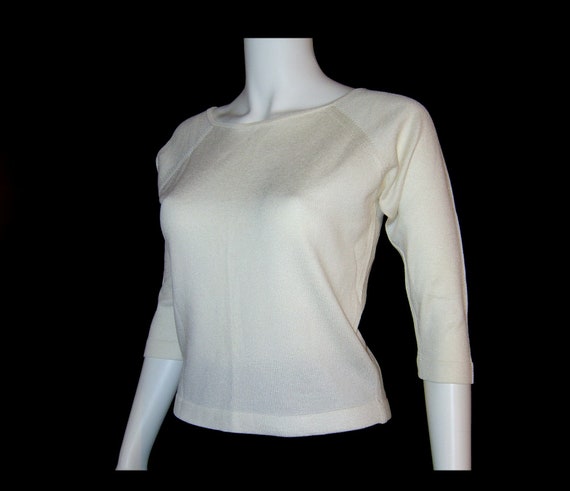 Medium ~ white lurex knit bombshell sweater ~ 1950s 1… - Gem