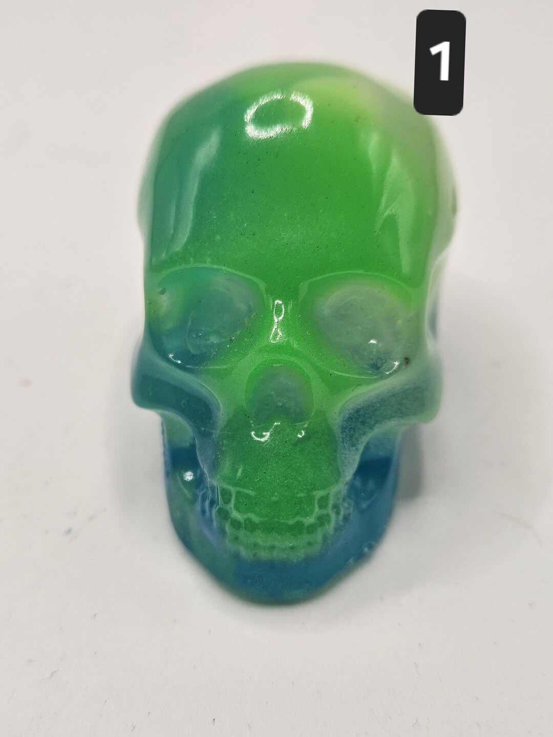 Small Resin Skull Decorations – Unique Handmade Pieces - Etsy