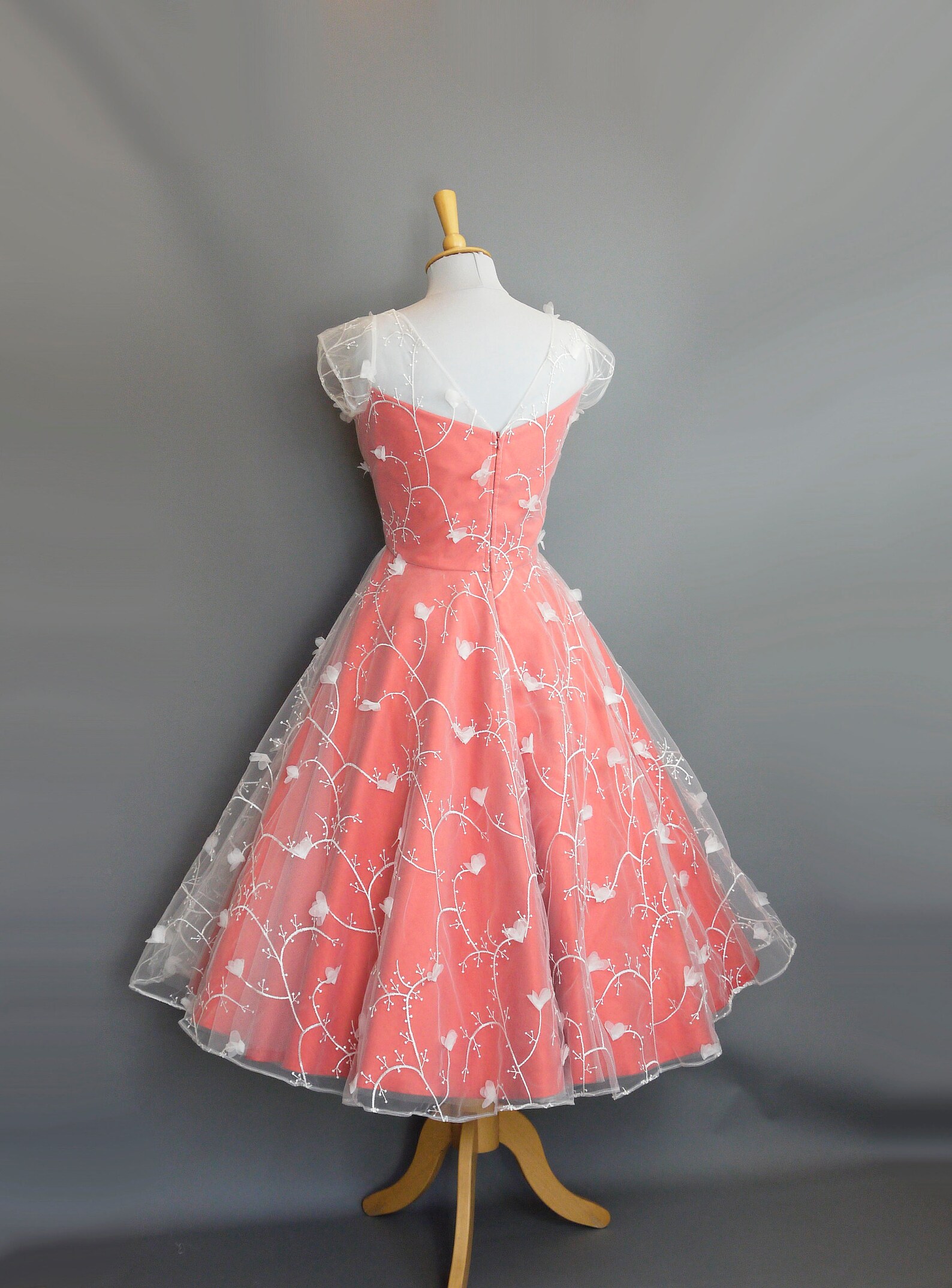 Size UK 14 (US 10/EU 42) - Red Grace Wedding Dress in 3D Peggy Lace and ...