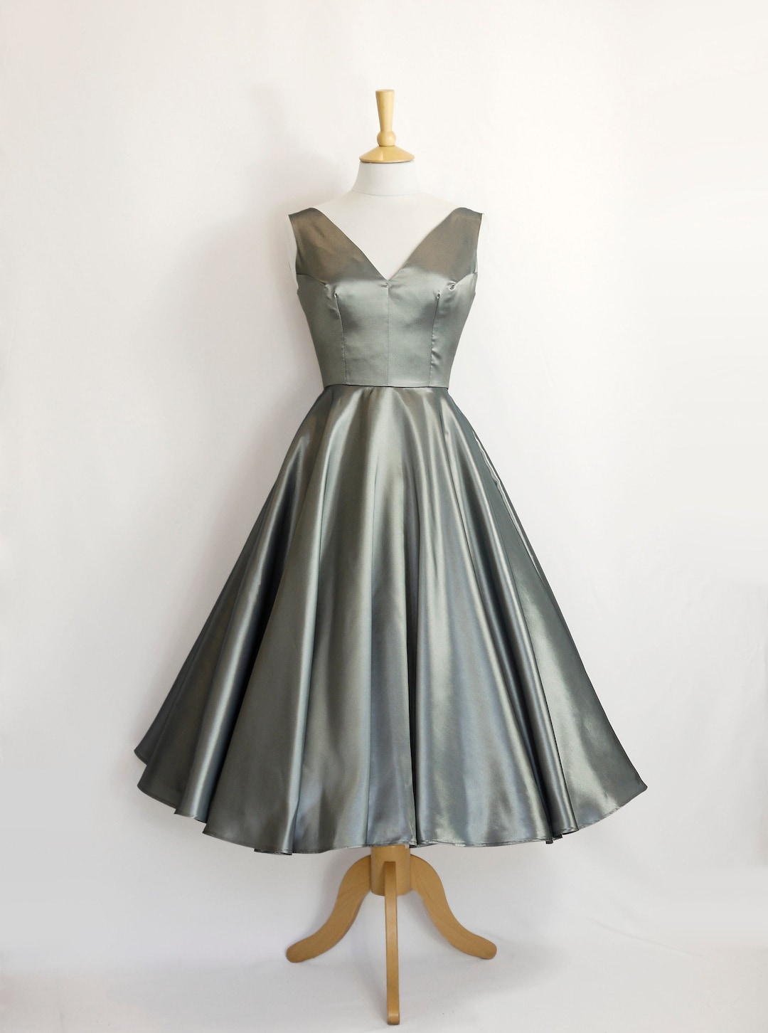 Pewter Shot Taffeta V-neck Swing Dress 1950s Tea Length - Etsy