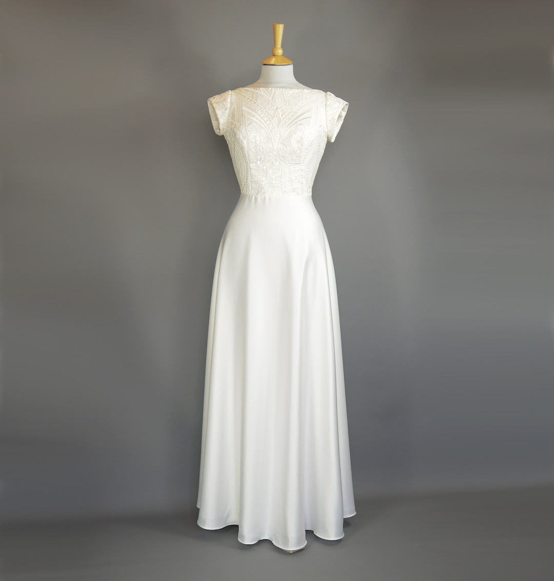 Size UK 10 (US 6/EU 38) - Satin Wedding Gown in Ivory Crepe & Art Deco ...
