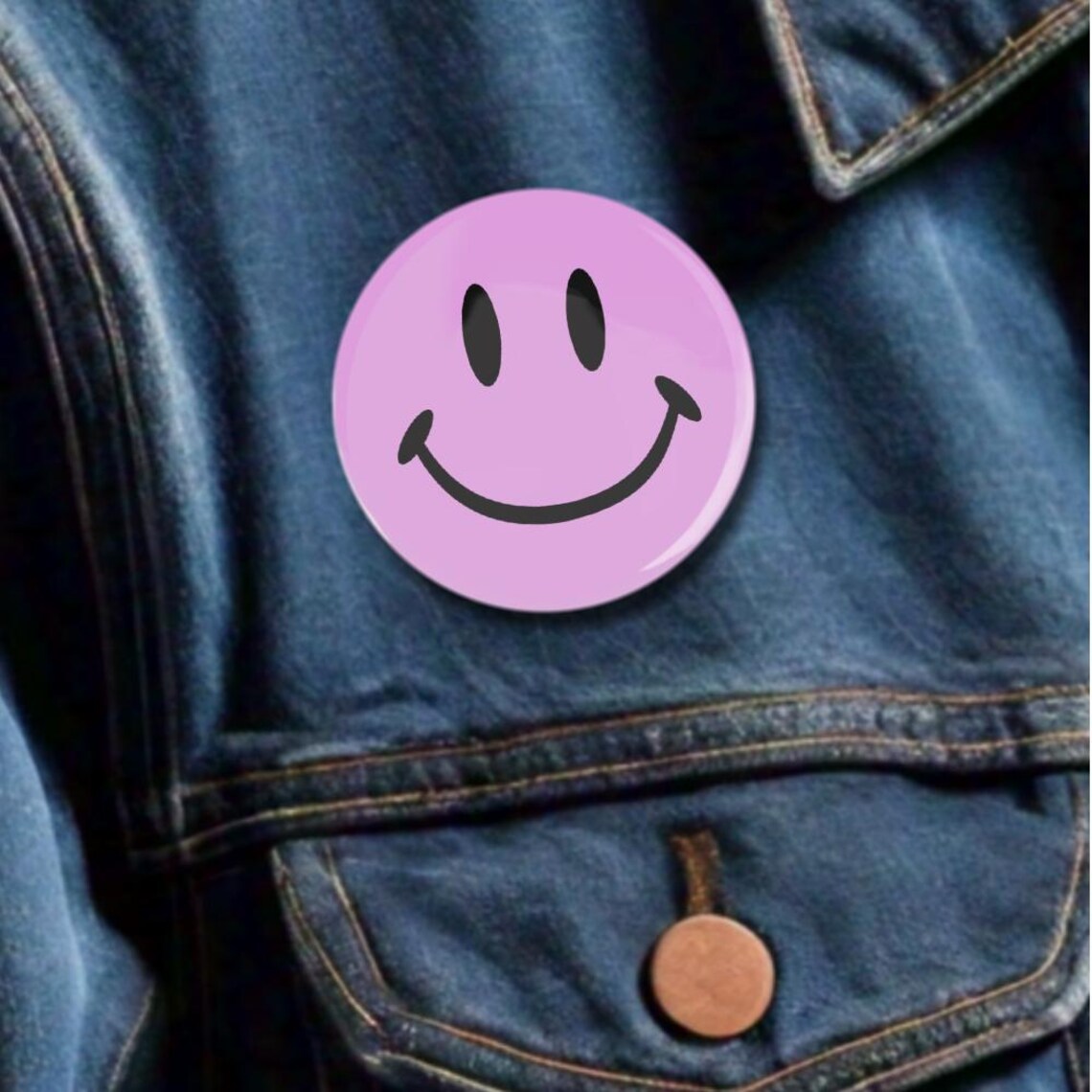 Classic Lilac Smile Face Pinback Button Badges - 2.25 Inch Round - 5 ...
