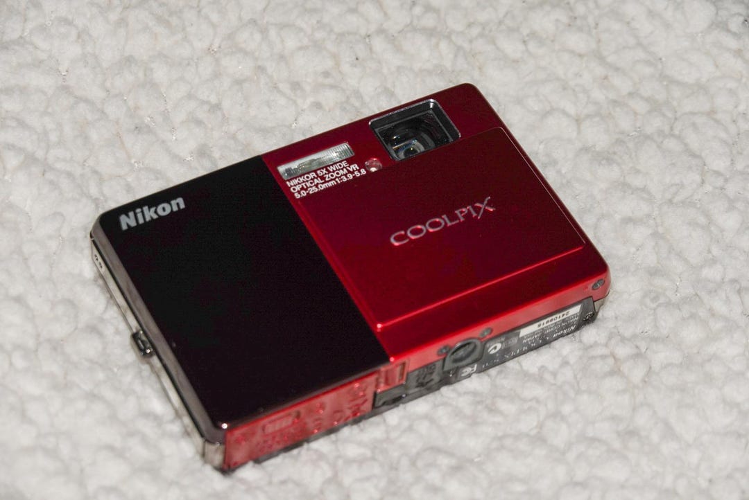 Nikon Coolpix S70 Red Digital Camera 2000s Digicam, Y2k Vintage Tested ...