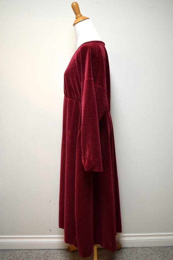 ALICE BERRY Chicago Berry Red Burgundy Velour Lounge … - Gem