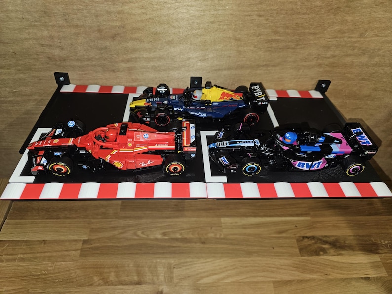 LEGO F1 Starting Grid | Collector's Display Shelf - Etsy