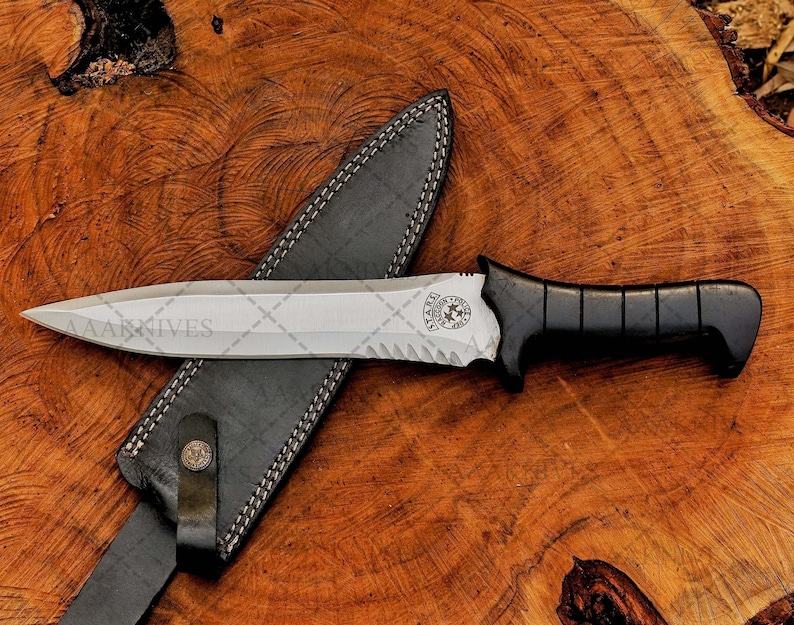 Leon Kennedy RE4 Replica Bowie Knife: Handmade D2 Steel, Full Tang - Etsy