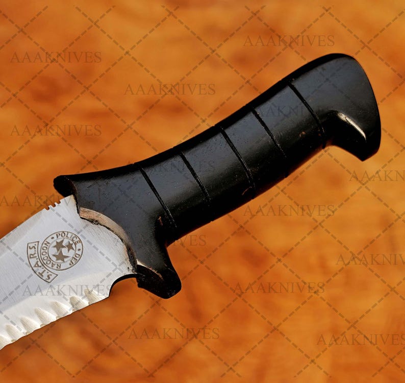 Leon Kennedy RE4 Replica Bowie Knife: Handmade D2 Steel, Full Tang - Etsy