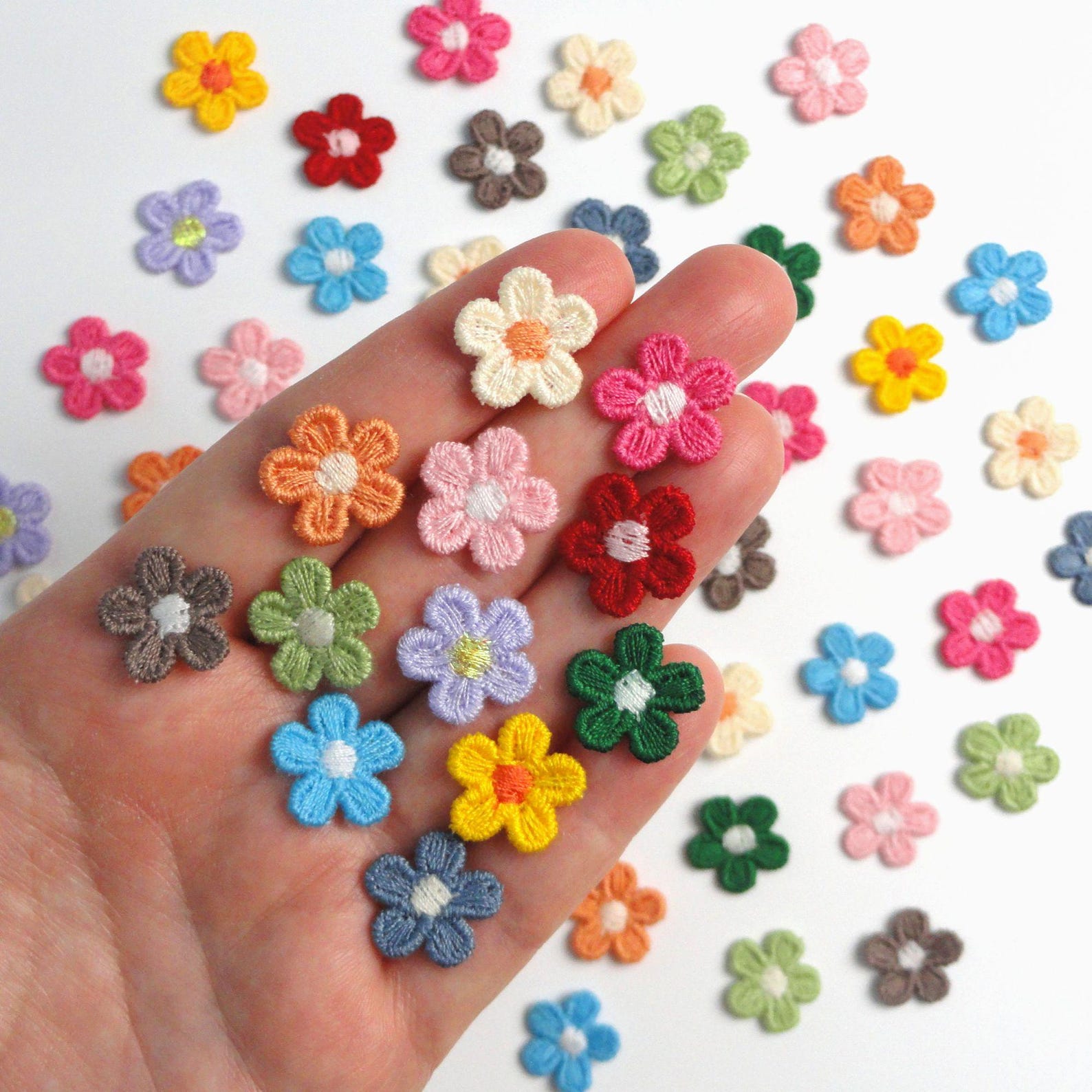 Set of 10/12 Mini Flower Patches, Sew-on Embroidered Floral Patches ...