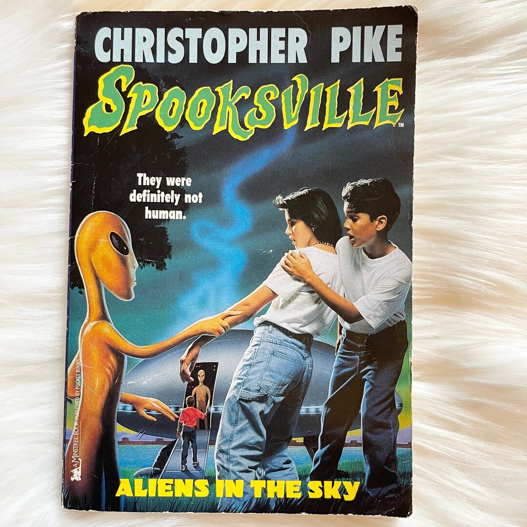 1996 Christopher Pike Spooksville, Aliens in the Sky #4, Teen Chapter ...