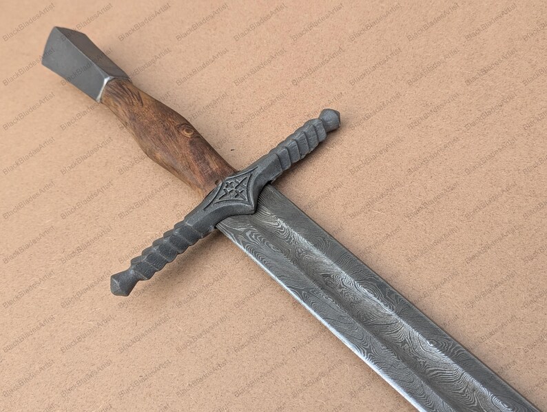 Handmade Damascus Steel Viking Sword: Medieval Groomsmen Gift - Etsy