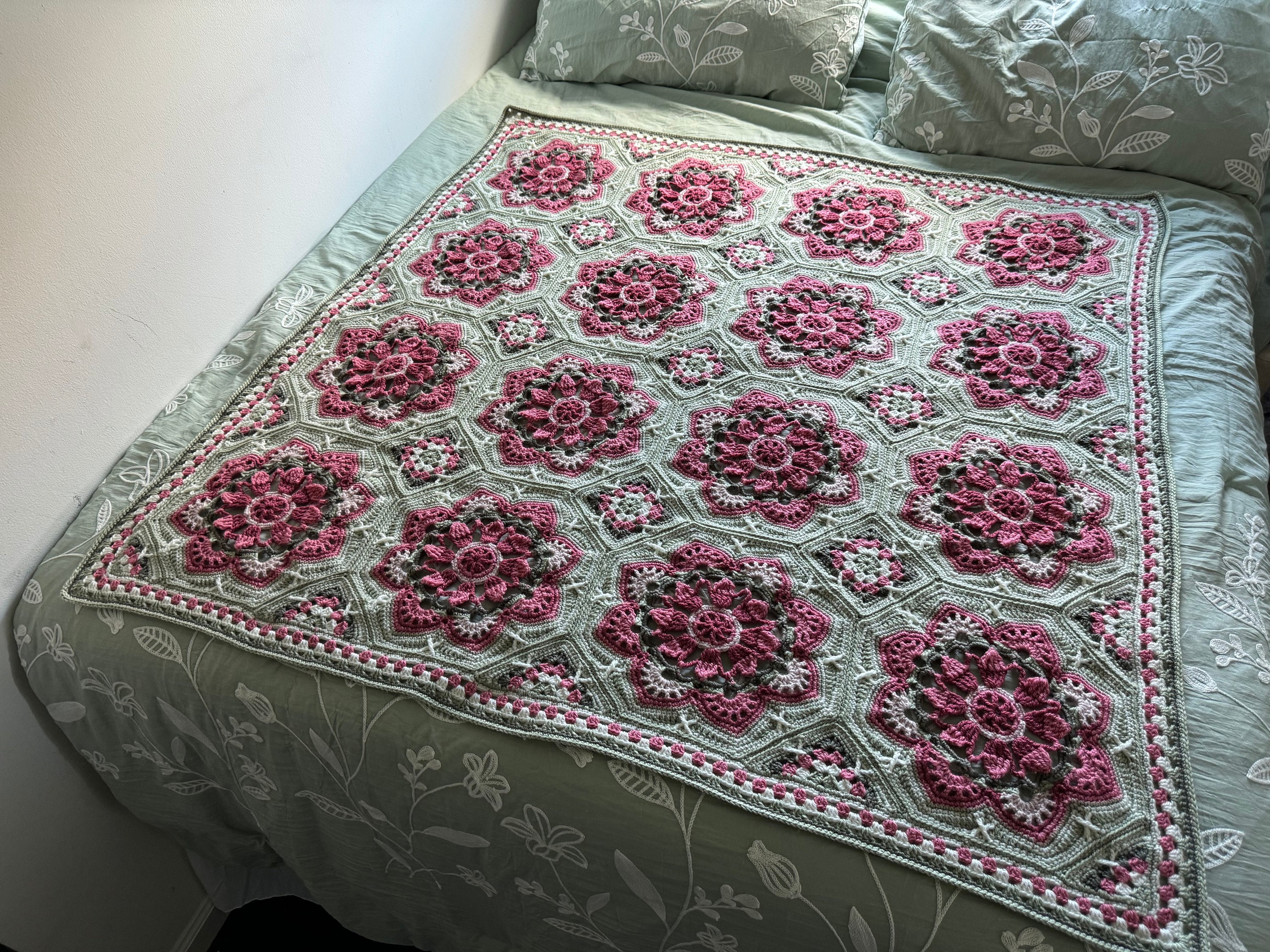 Persian Tiles Rose Garden Floral Sage Afghan Blanket Throw - 20 ...